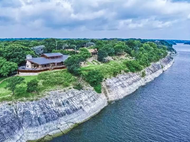 Gorgeous Lake House, Experience The Amazing Views - Lake Whitney