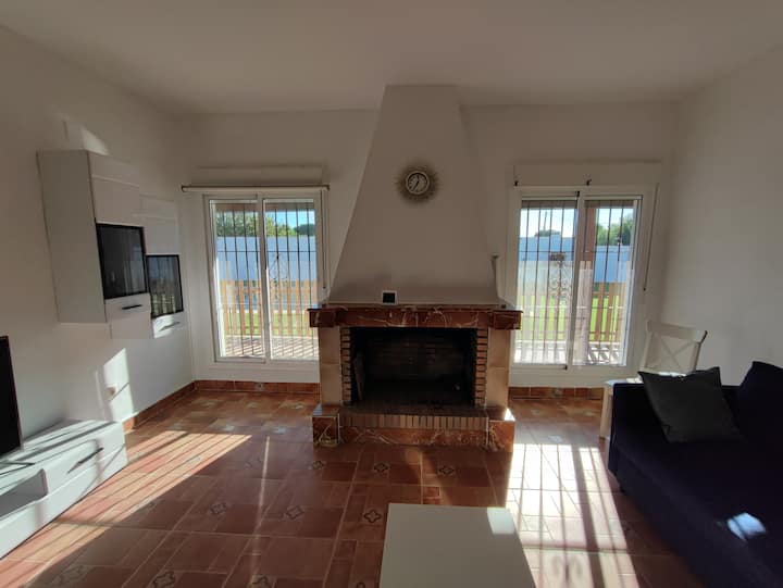 Hermosa Villa Con Piscina Cerca De Sevilla - Brenes