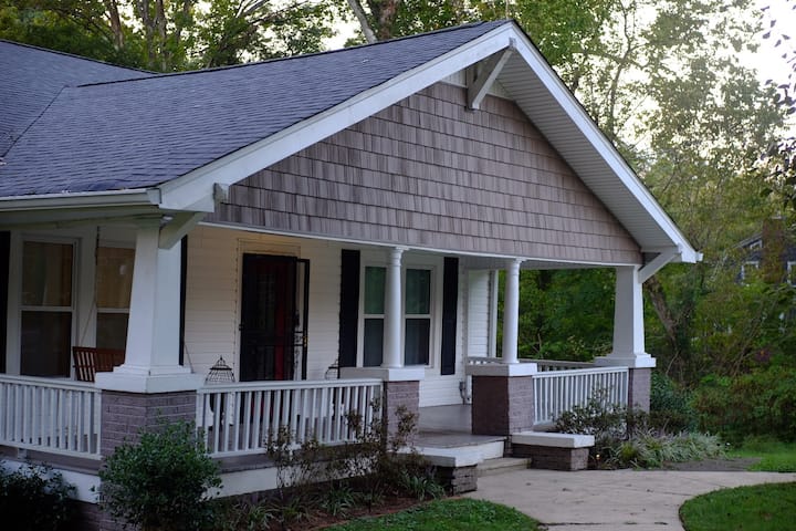 Charming, Cozy, Craftsman! Minutes To Downtown - Knoxville