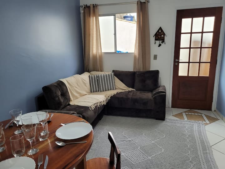 Apartamento Aconchegante E Espaçoso No Itaguá. - Ubatuba