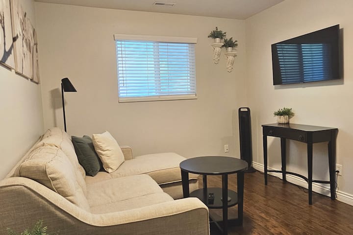 Cozy And Private Main Floor Suite, In Quiet Neighbourhood - Aldergrove