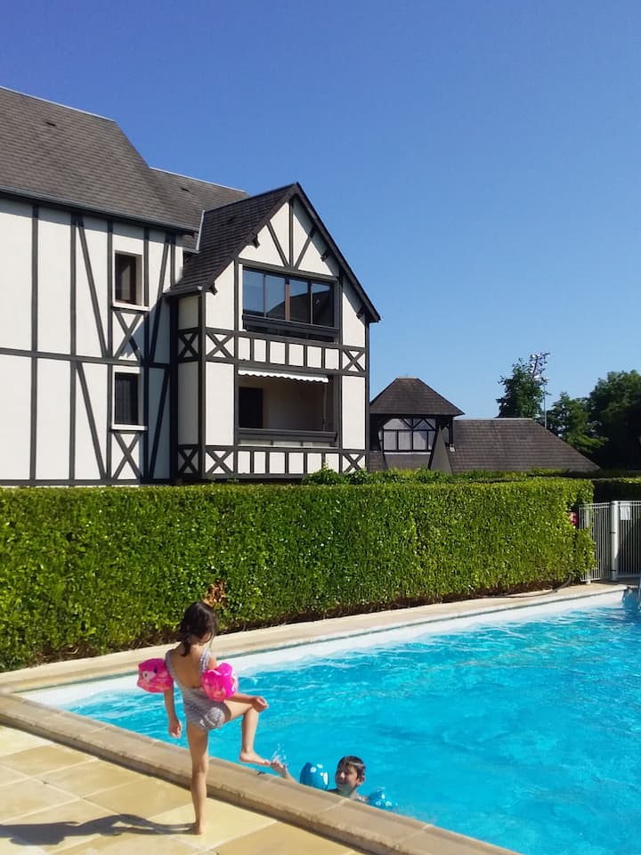 Cabourg En Famille Appartement Piscine Et Tennis - Houlgate