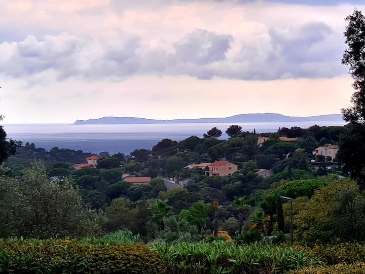 Vue Mer, Terrasse Et Jardin, Proche Centre Ville - La Croix-Valmer