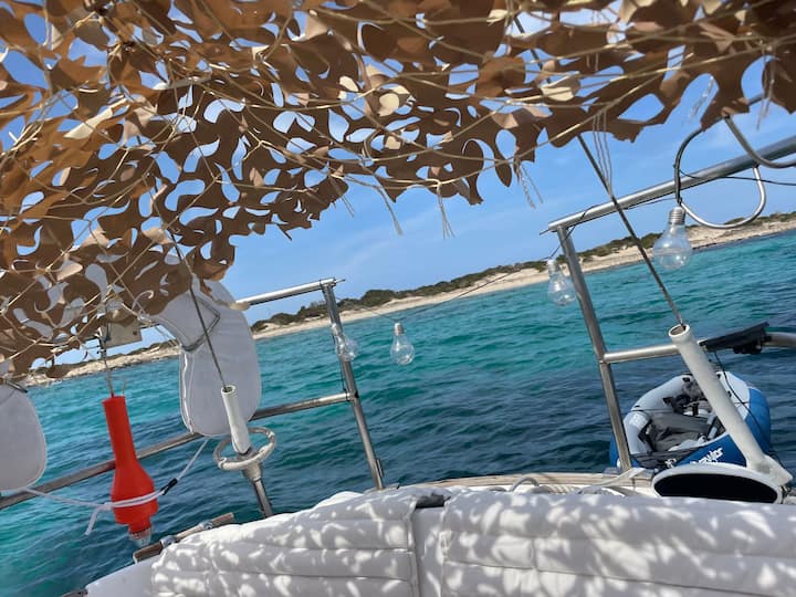 Comfy Sail Boat Bnb In Camargue - Port Camargue