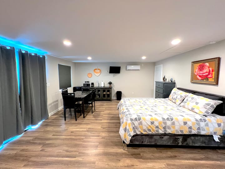 Corporate Fully Furnished Suite - Anaheim