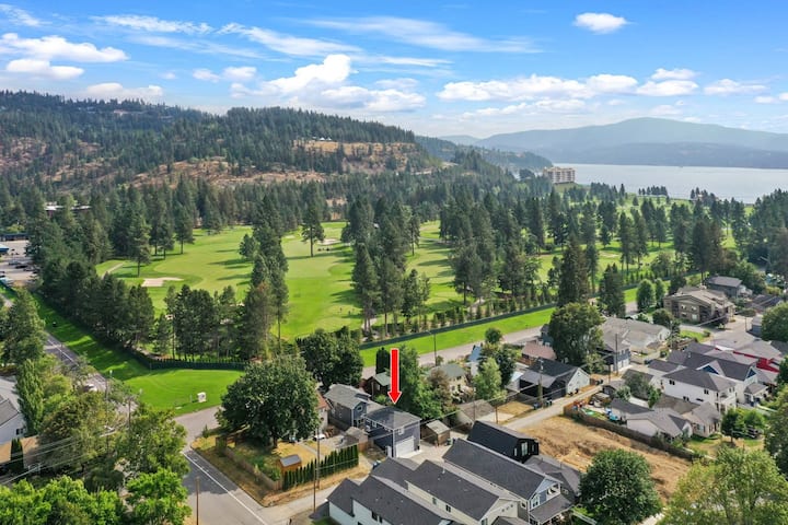 Downtown Coeur D'alene Loft On Centennial Trail - Coeur d'Alene, ID