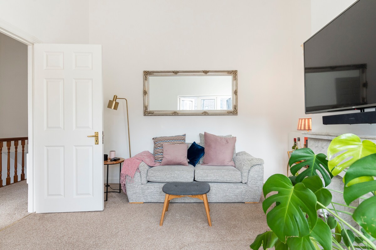 Classy 2-bedroom apartment by Merrion Square - Apartments for Rent in ...
