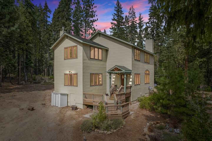 Waldorf's Zen In Mount Shasta - Mount Shasta, CA