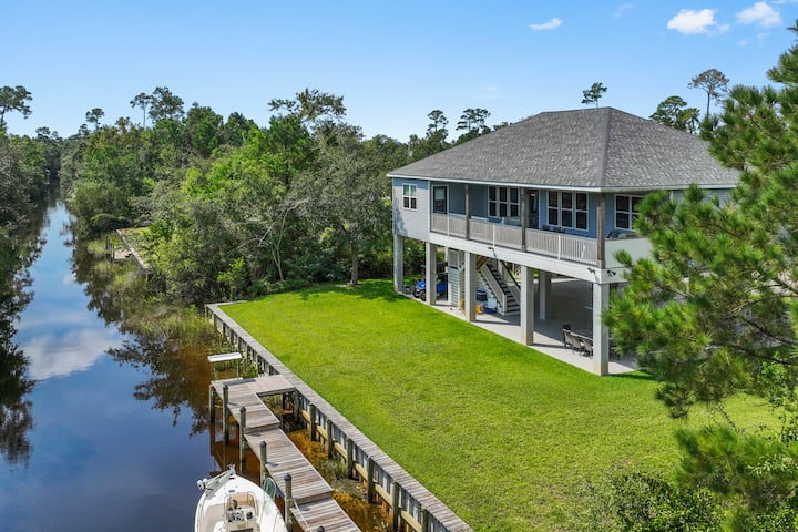 Waterfront Retreat! Fish, Boat & Relax - Mississippi