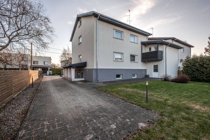 Big Cozy Townhouse Close To City And Nature. - Tallinn