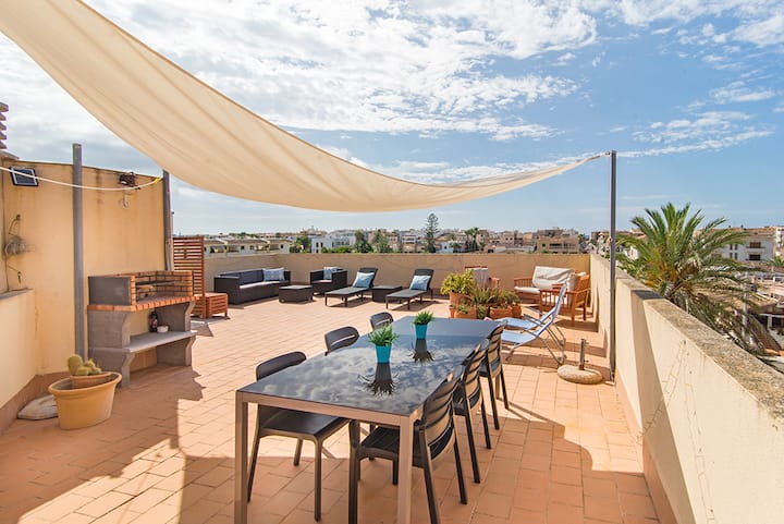 Penthouse: Sea Views & Roof Terrace - Mallorca