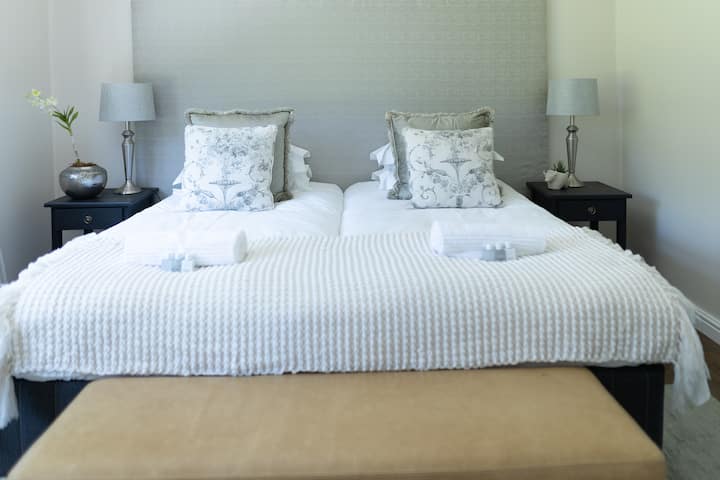 Mountain Cottage In The Hemel-en-aarde Valley - Hermanus