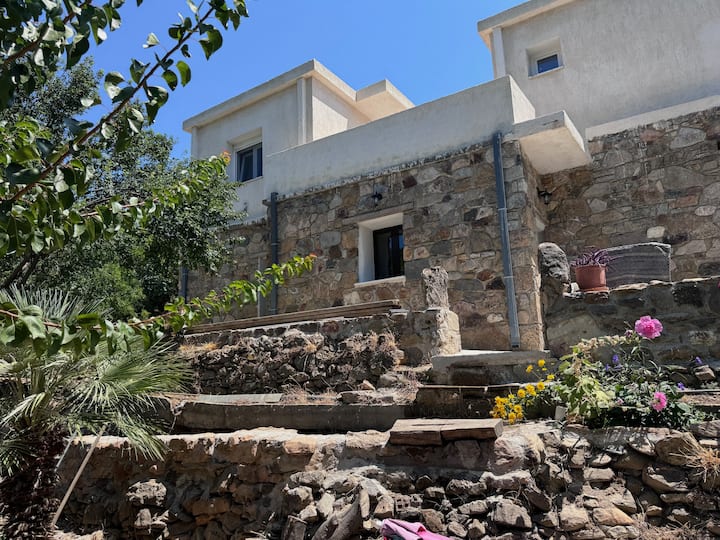 Petra Homes Temenia - Sougia