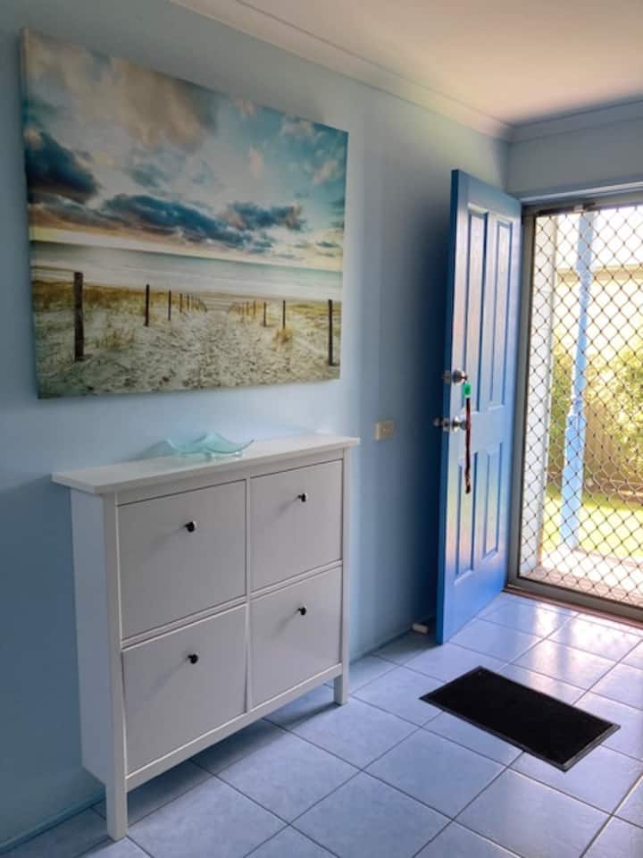 True Blue In San Remo. - Phillip Island