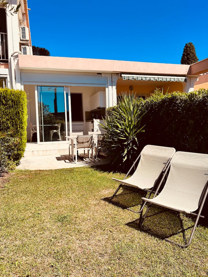 Appartement éLégant Avec Jardin Etparking  Gratuit - Agay