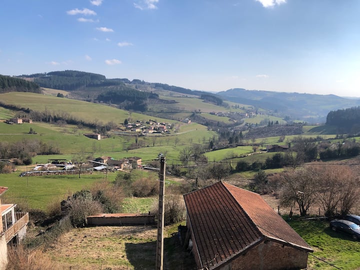 Agréable Dortoir De 11 Personnes En Pleine Nature - Beaujolais