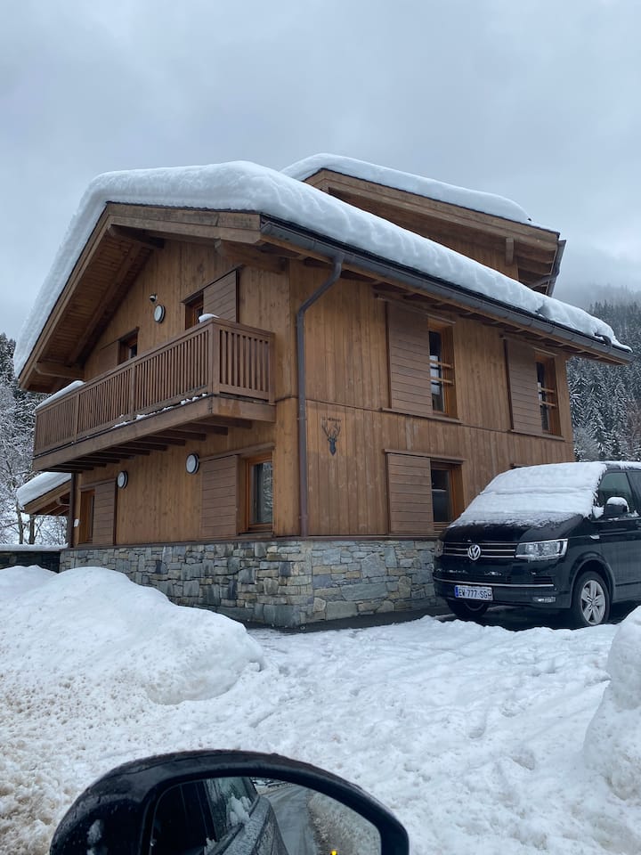 Lovely 3 Bed Apartment In Le Plantin, Meribel - Courchevel 1850