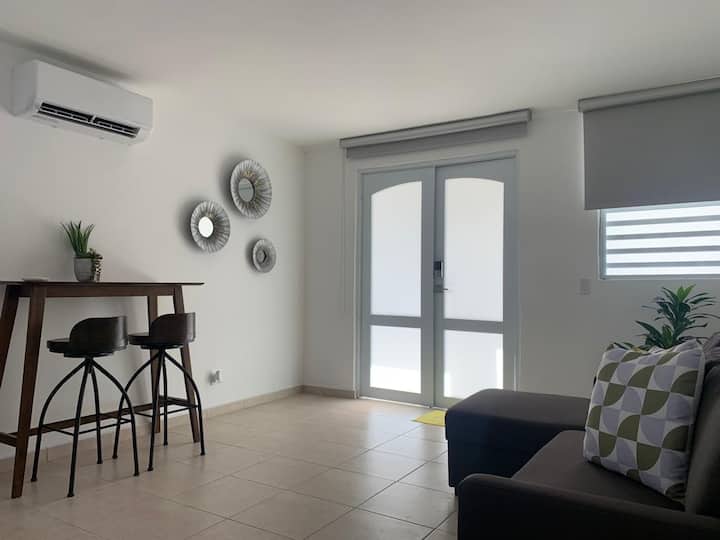 Donatella Suite 1 Modern Apt Near Airport - Trujillo Alto