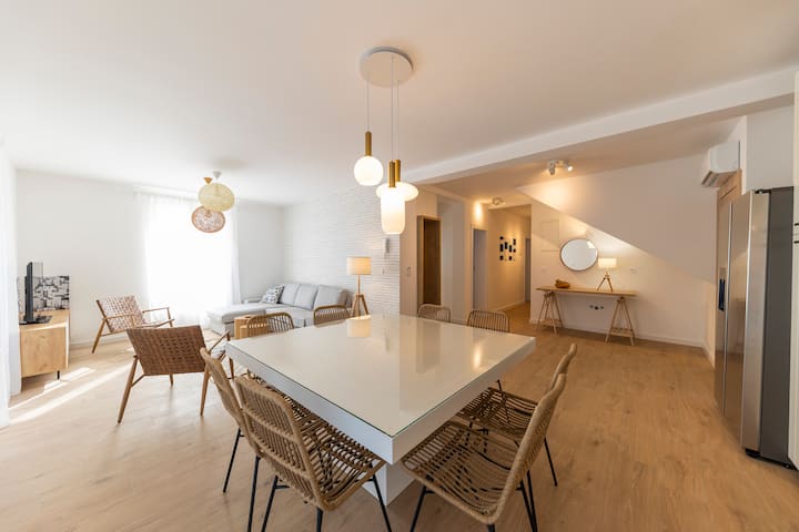 Charming Spacious Apartment - 200m From Old Town - Zadar