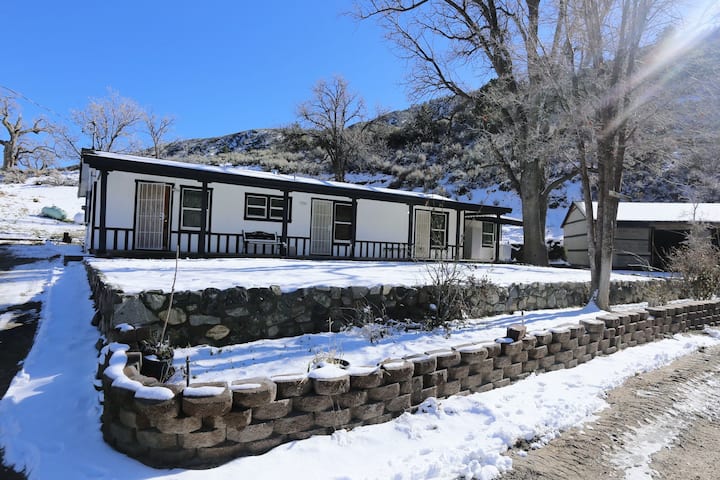 New! Amazing Cabin On 300acr Of Land + Event Venue - Frazier Park, CA