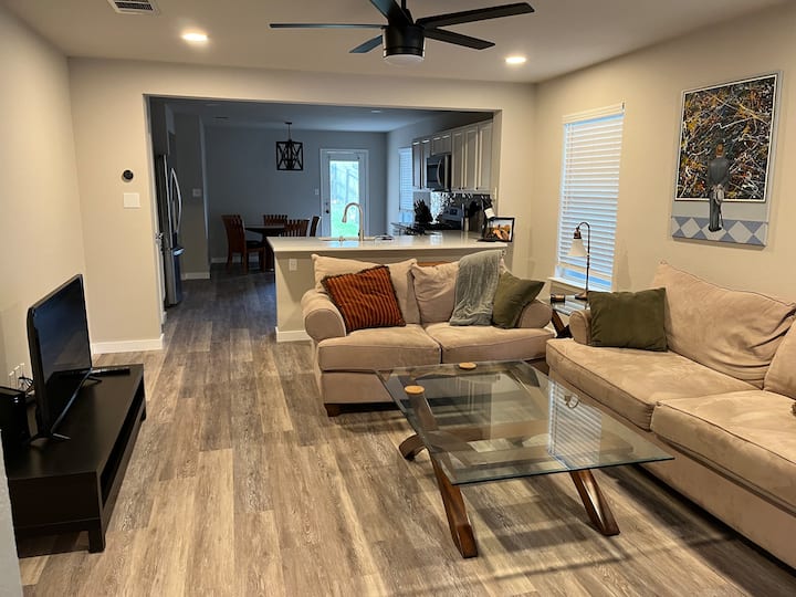 Renovated 3 Bed/2 Bath In Buda-kyle Area - Buda, TX