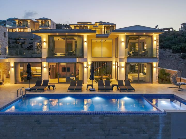 Villa Clara Overlooking Kalkan - Turkey