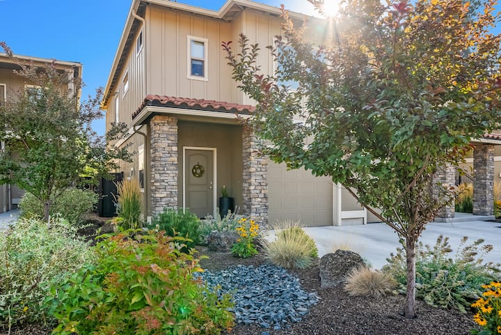 Always Booked But Last Minute Cancelation For May! - Bend, OR