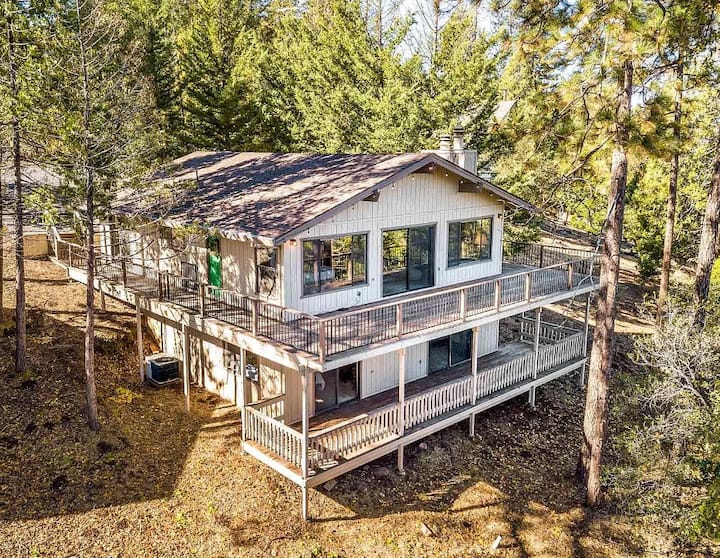 Cozy Cabin Retreat Near Yosemite - Groveland, CA