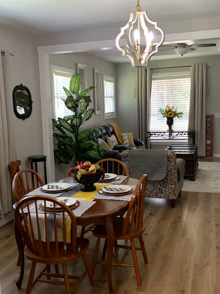 Cozy 3 Bed 2 Bath Retreat In Mobile, Al - Mobile, AL