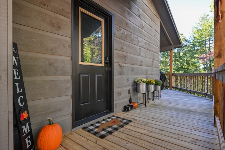 Quiet 2 Bedroom Home With Hot Tub! - Murphy, NC