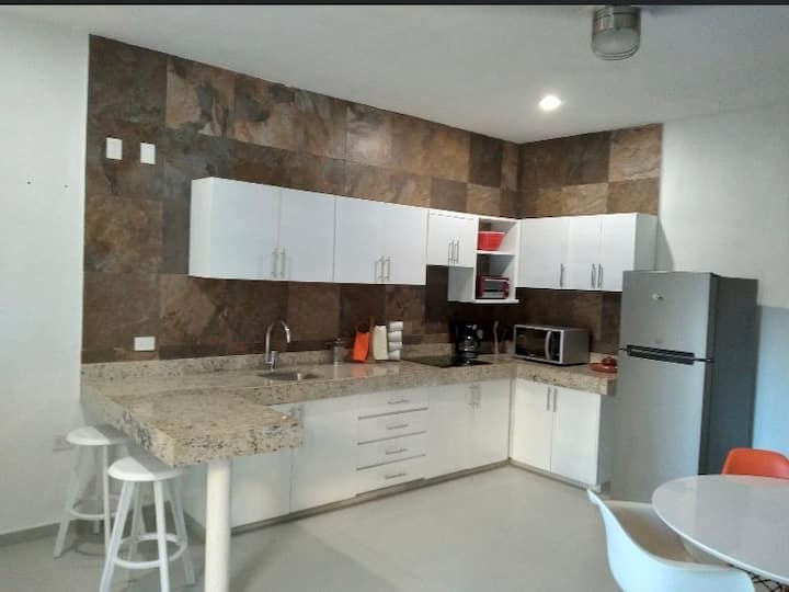 2 Bed/ 2 Bath Condo, Steps From The Beach - Puerto Morelos