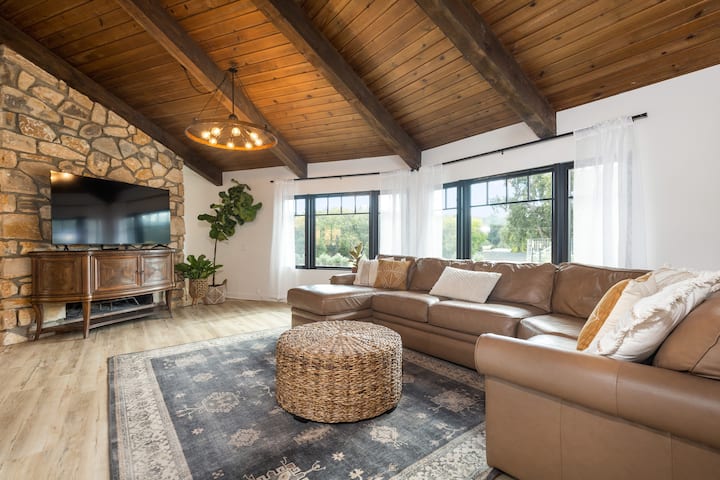 Modern Ranch House- Country Living,close To Town. - 阿塔斯卡德羅