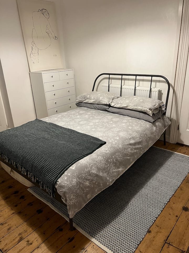 Warm And Inviting Home. 1 Bedroom And Sitting Area - Cardiff