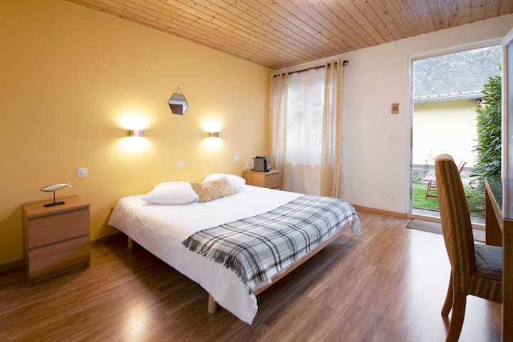 Adorable Boutique-hôtel Familial Idéalement Situé - Sierre