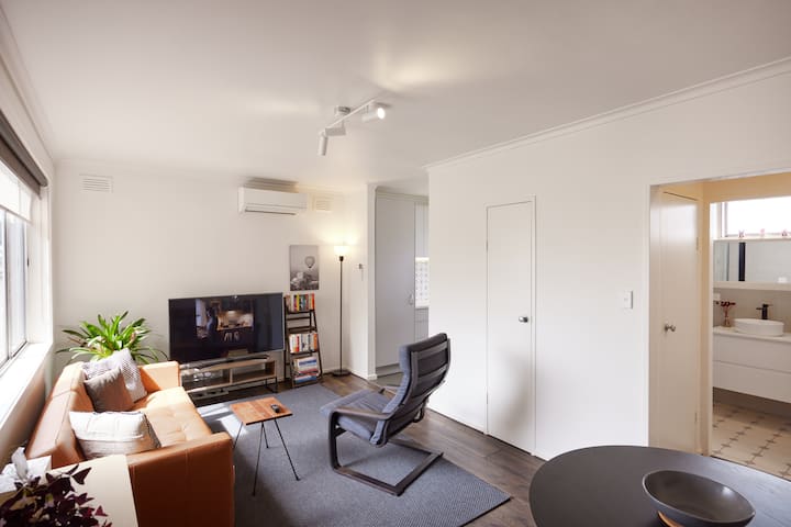 Central Classic Collingwood Modern Apt. - Ivanhoe