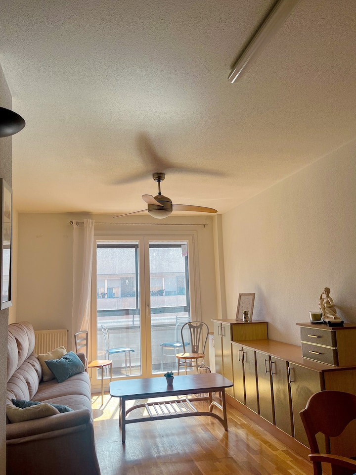 Apartamento Luminoso, Al Lado De La Universidad - Pamplona