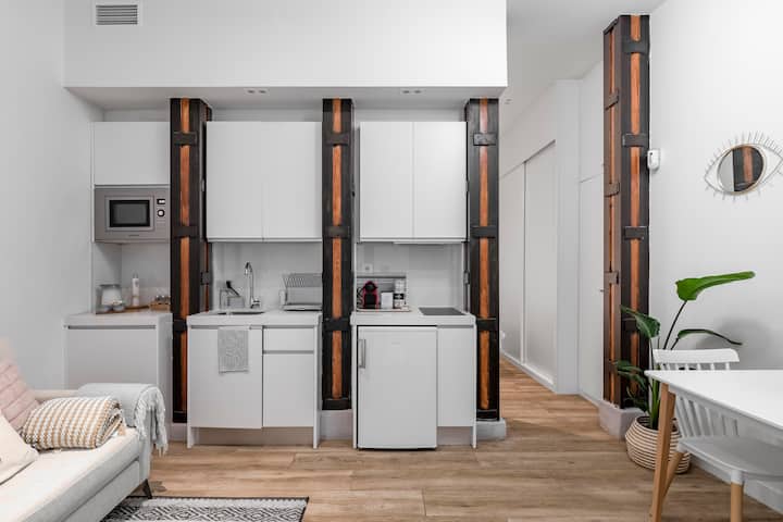 Apartamento En Pleno Centro De Madrid. - Madrid