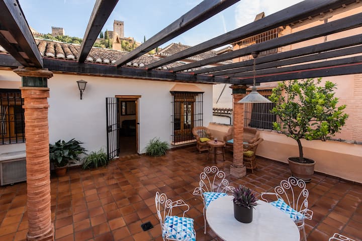 Excelente Ubicación Centro. A Los Pies De Alhambra - Armilla