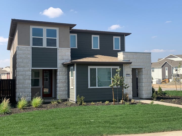 Luxury Brand New Private Suite - Sacramento, CA