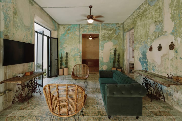 Casa Sandia: Design Home At Reduced Rate! - Mérida