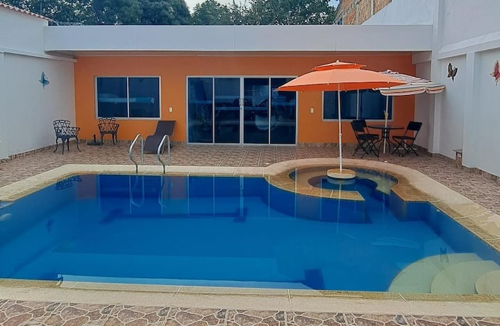 Hermosa Y Amplia Casa Familiar - Villa Paola - Carmen Apicala