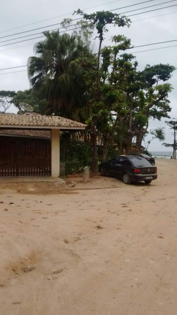 Casa Familiar à 20m Da Praia Da Enseada Em Ubatuba - Ubatuba
