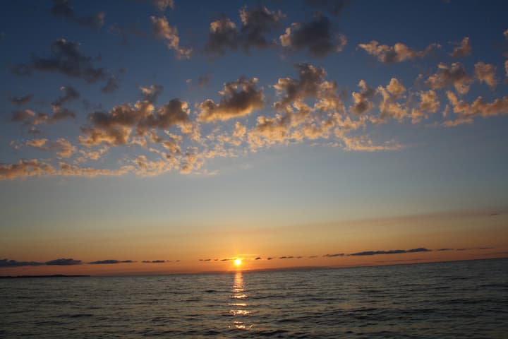 Intermediate Lake Vacation Rentals & Homes - Michigan, United States ...