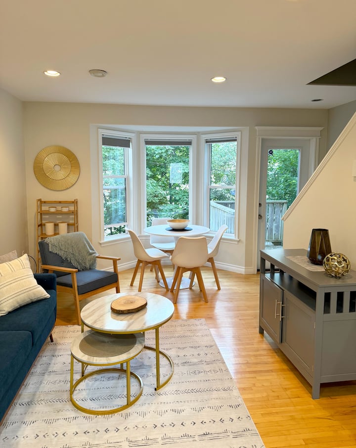 Bright Modern Home In Downtown St. John's - 聖約翰