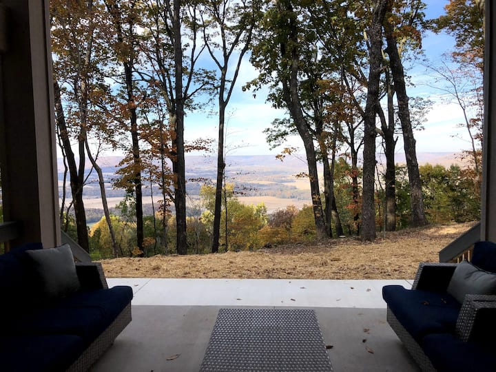 Brand New! Escape To The Mountain @ Eagle's Nest - Monteagle, TN