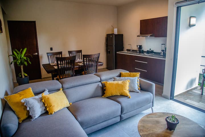 2 Recamaras, Comedor Y Sala Privados, Av. 07centro - Bacalar