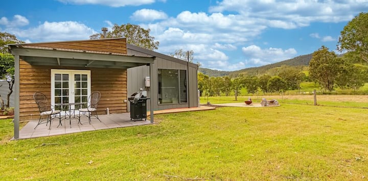 Barrington Riverside Cottages - Melani Lodge - Gloucester