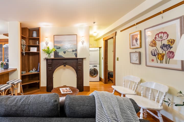 Beautiful Garden Retreat In Kitsilano - Vancouver