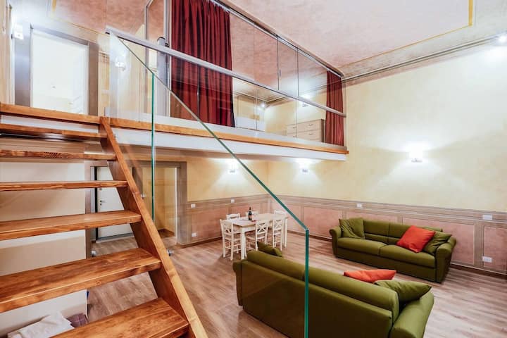 Albizi Michelangelo Apt (313) - Florencia
