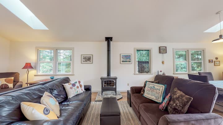 Cozy Studio Nestled In The Redwoods - Arcata, CA